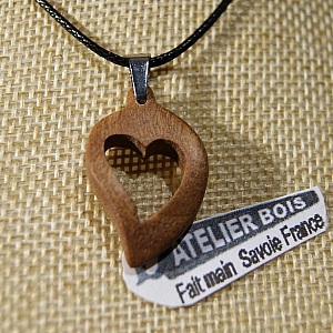 Pendentif bijou en bois : pendentif noce de bois coeur Saint Valentin ...